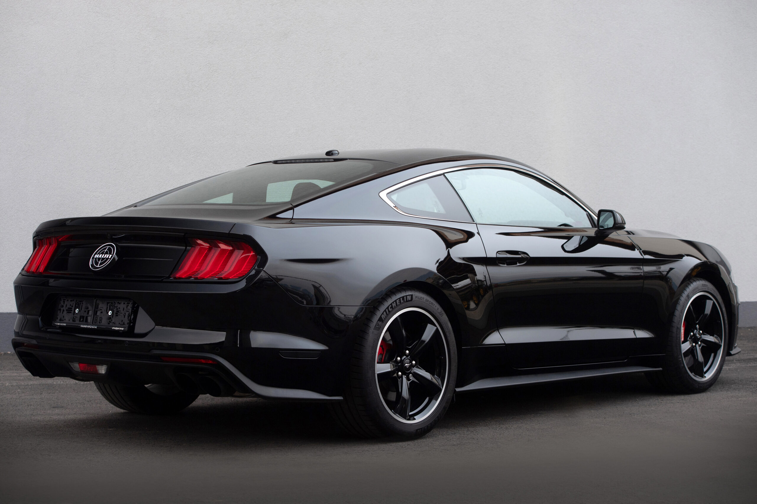 Ford Mustang 5,0 Ti-VCT V8 Bullitt Sportwagen | Hofstätter